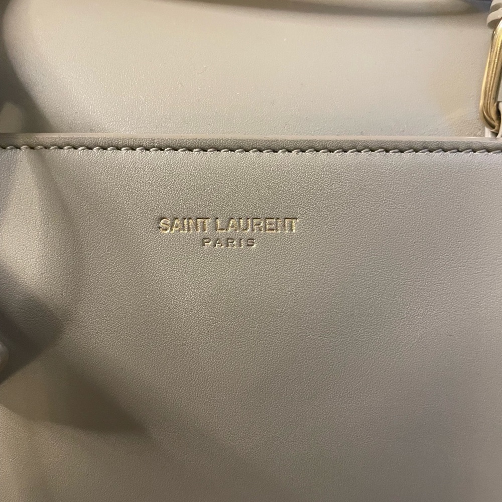 Saint Laurent Ysl Taupe Duffel Boston Bag With Strap - Gem